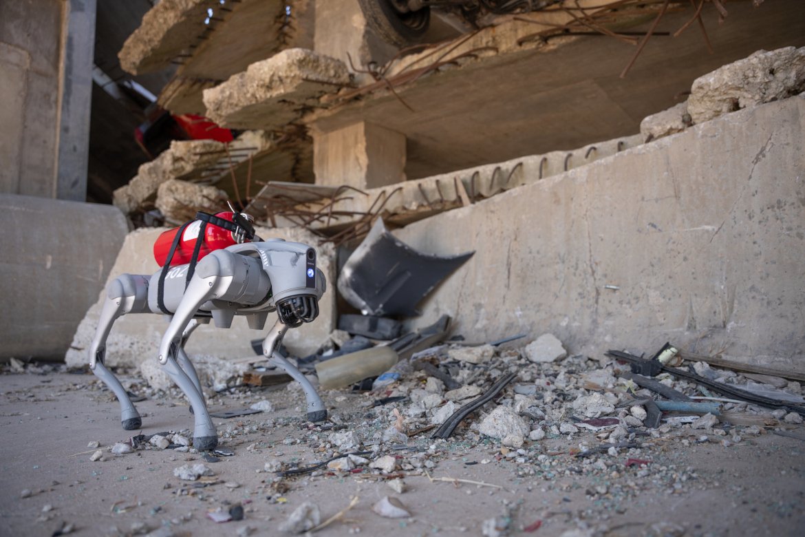 AI-Powered Robotic Dog Uses Memory and Vision for Search-and-Rescue ...